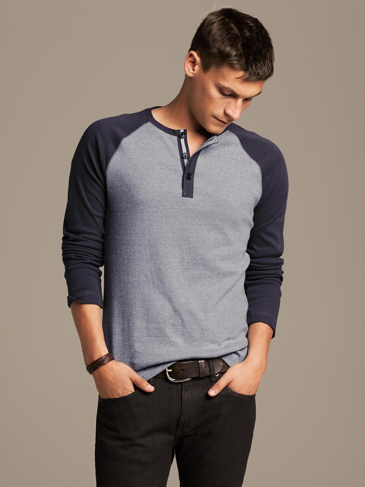 Colorblock Raglan Henley | Banana Republic