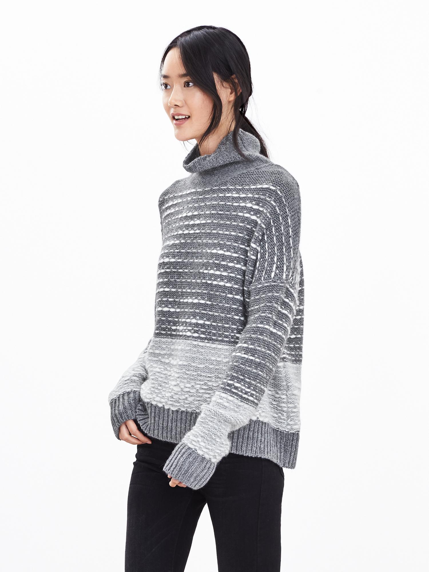 Heritage Textured Turtleneck Pullover | Banana Republic