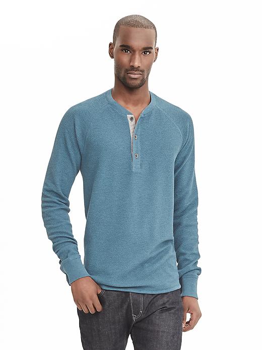 Textured Raglan Henley | Banana Republic