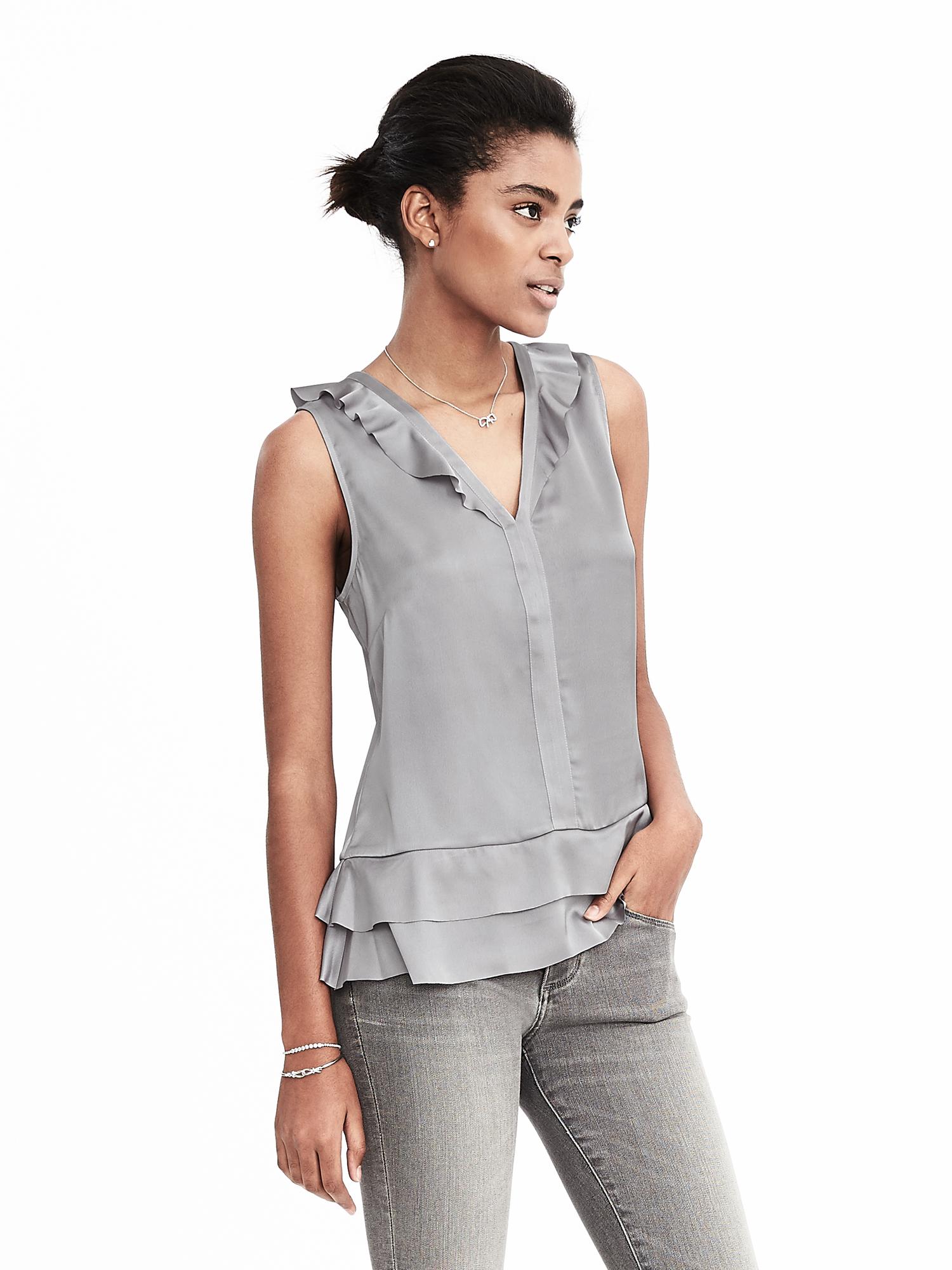 Ruffle-Hem Vee Neck Top | Banana Republic