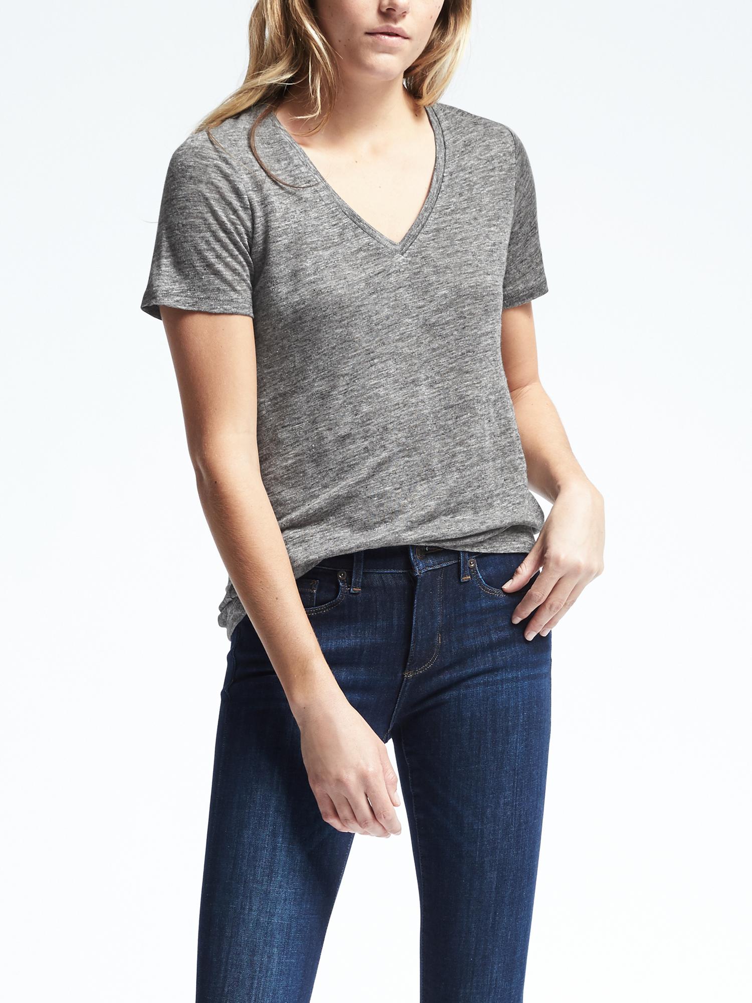 Short-Sleeve Linen Vee Tee | Banana Republic