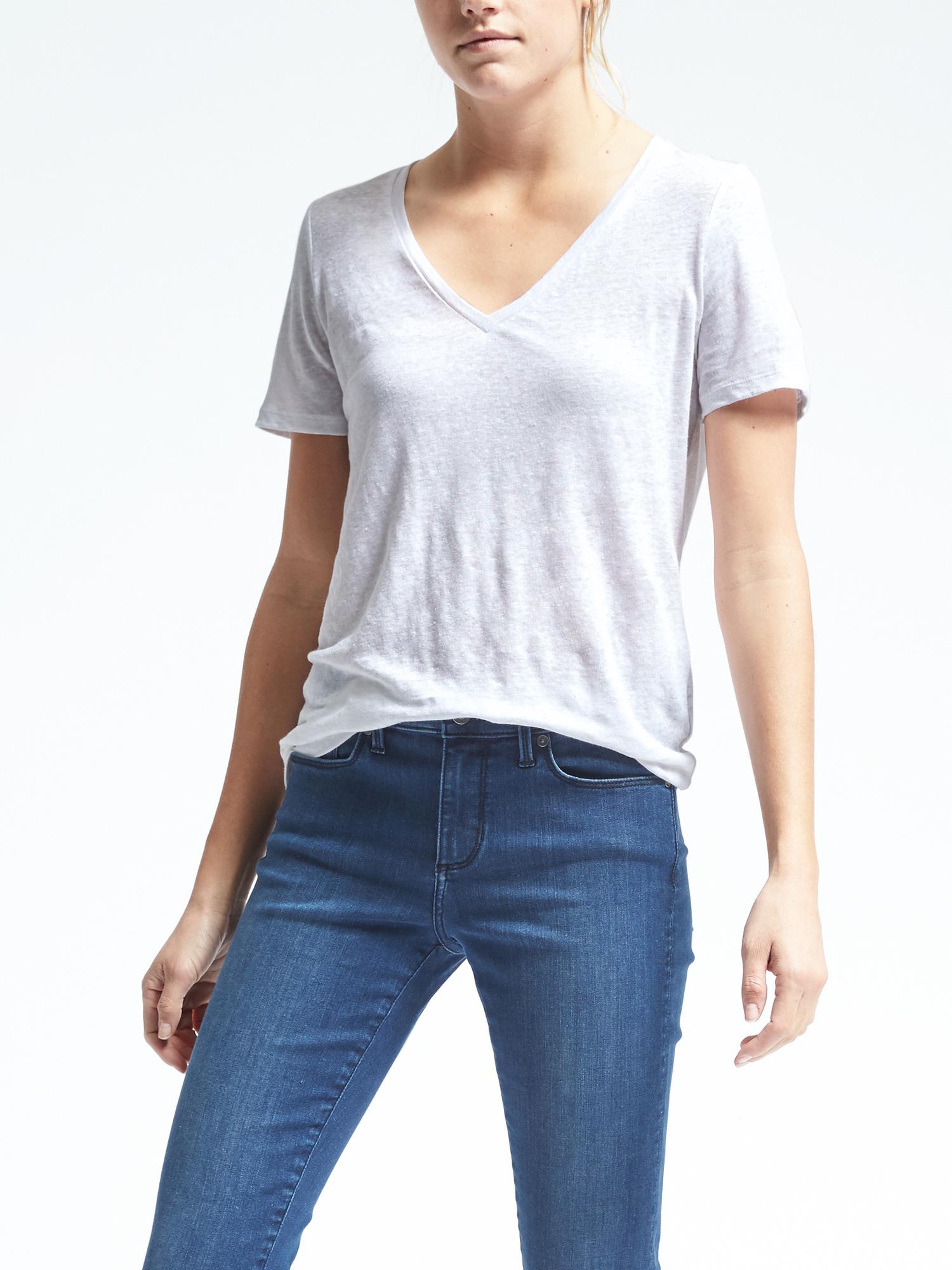 Short-Sleeve Linen Vee Tee | Banana Republic