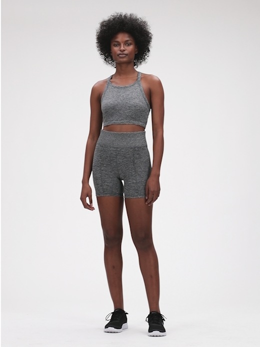 Gap Yoga Shorts 2024 www.horepnicko.cz