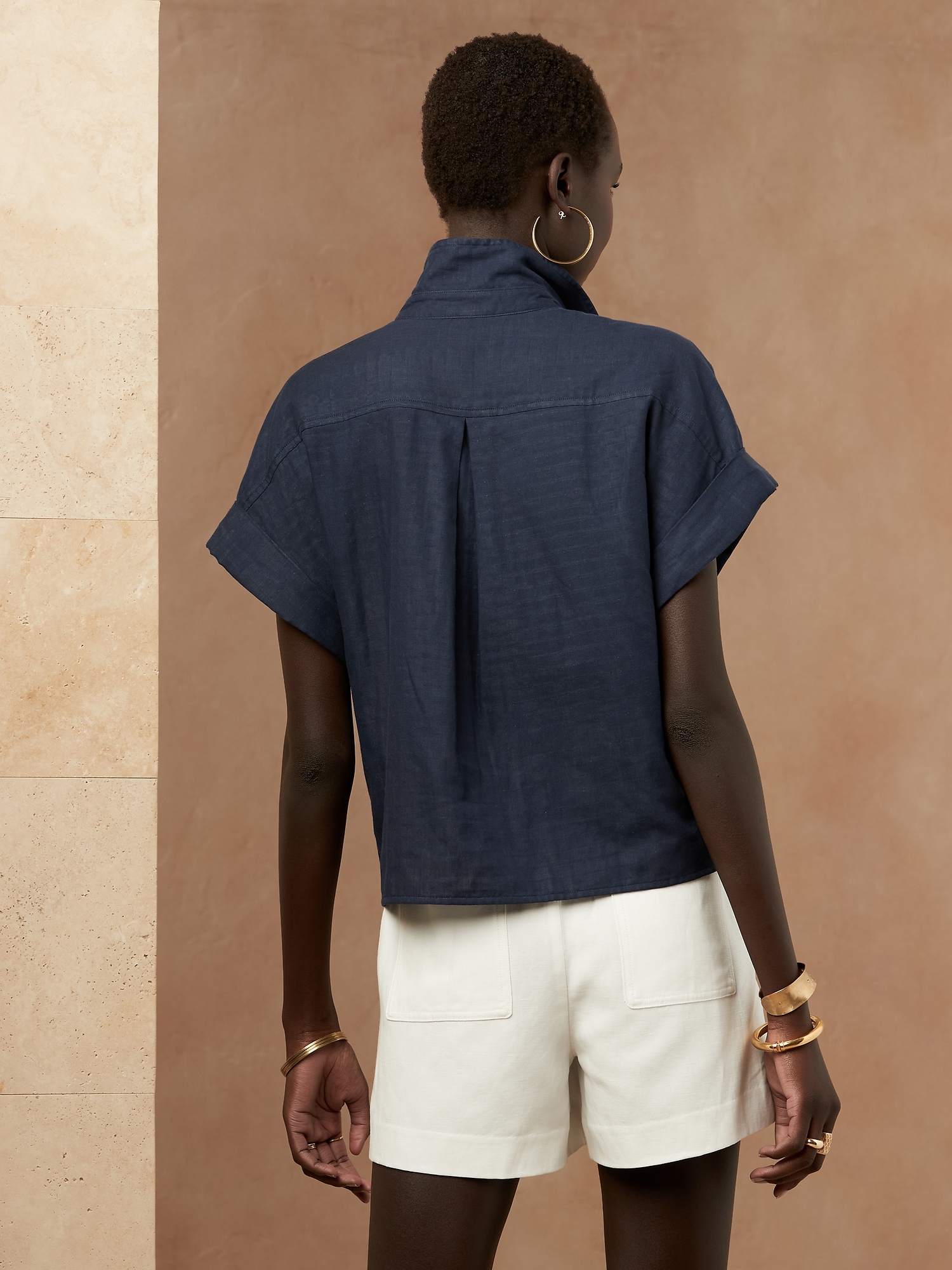 Essential Roll-Cuff Shirt | Banana Republic