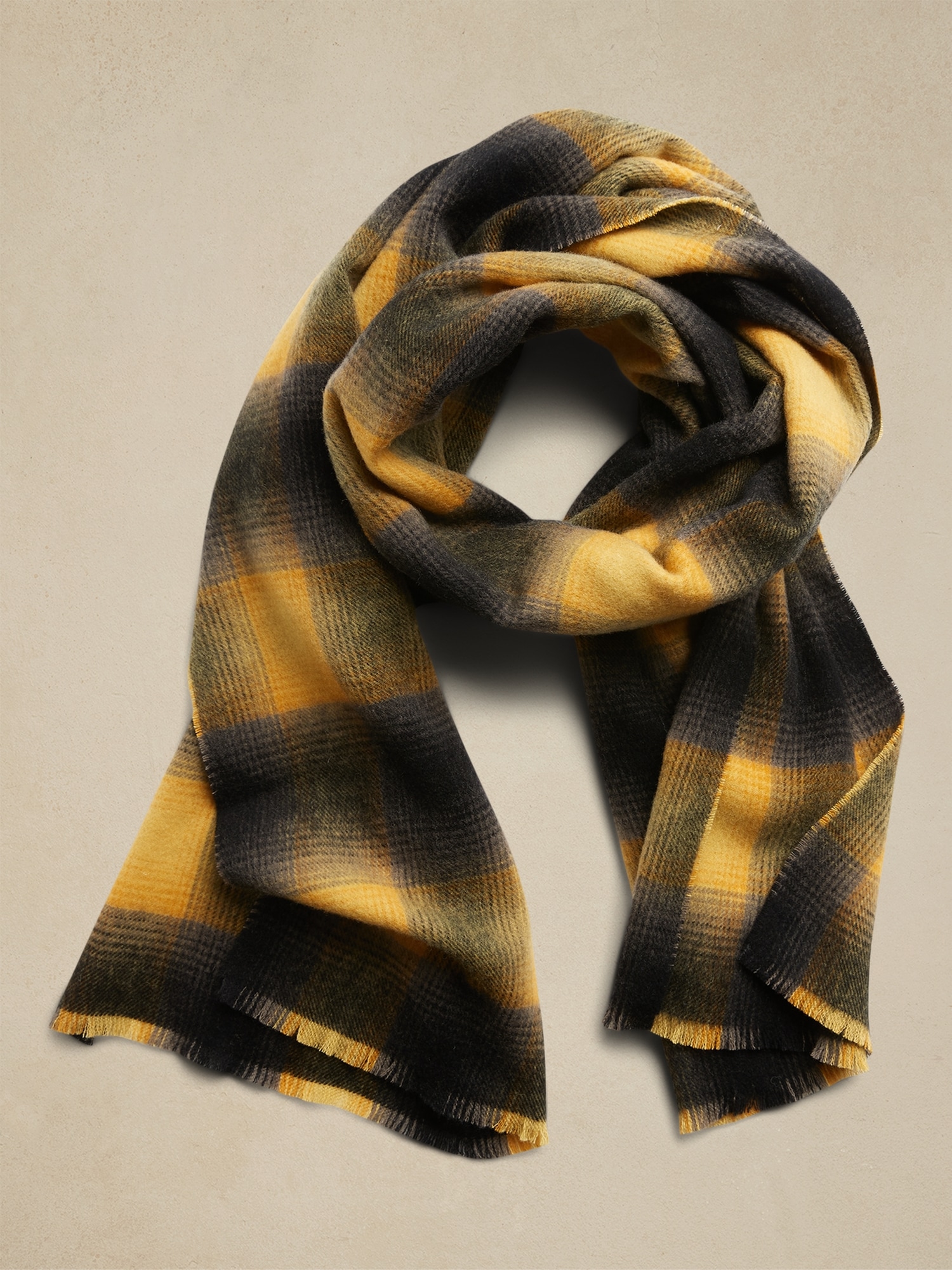 Shadow Plaid Wool Scarf | Banana Republic