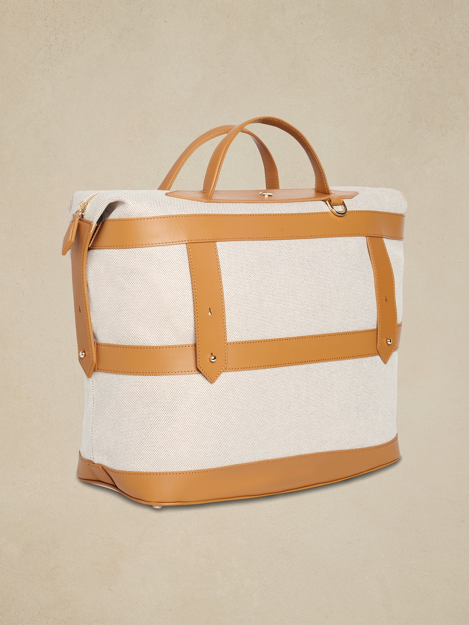 Paravel | Weekender Bag | Banana Republic