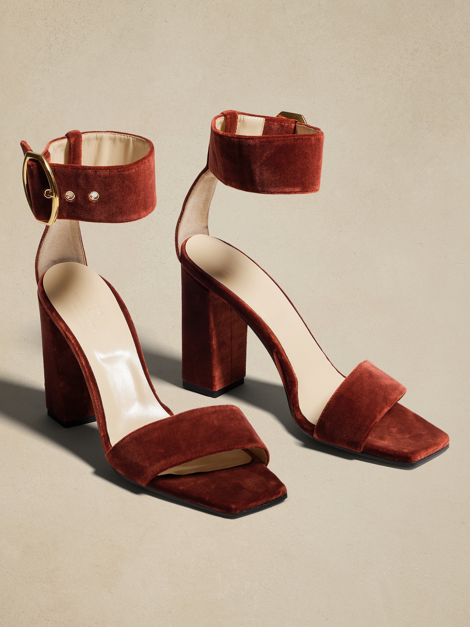 Ravello Velvet Sandal | Banana Republic