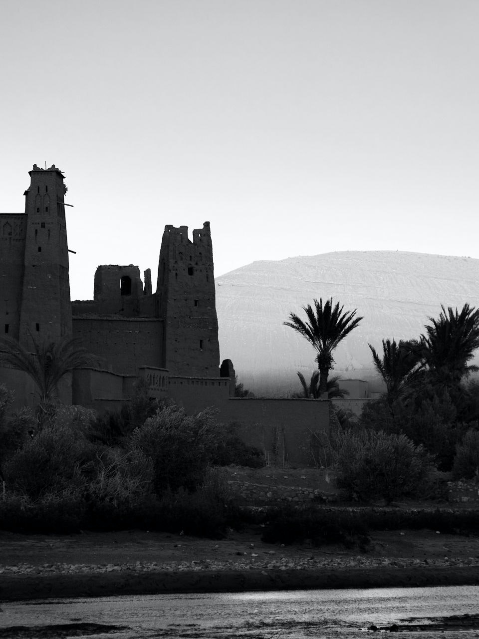 Gateway to Africa 1 by Alex Del Rio | Banana Republic