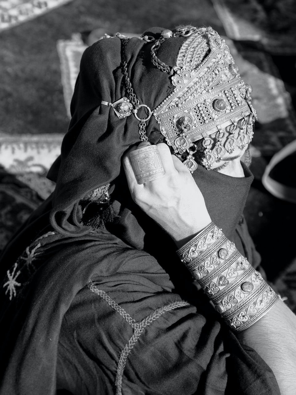 Gateway to Africa 8 by Alex Del Rio | Banana Republic