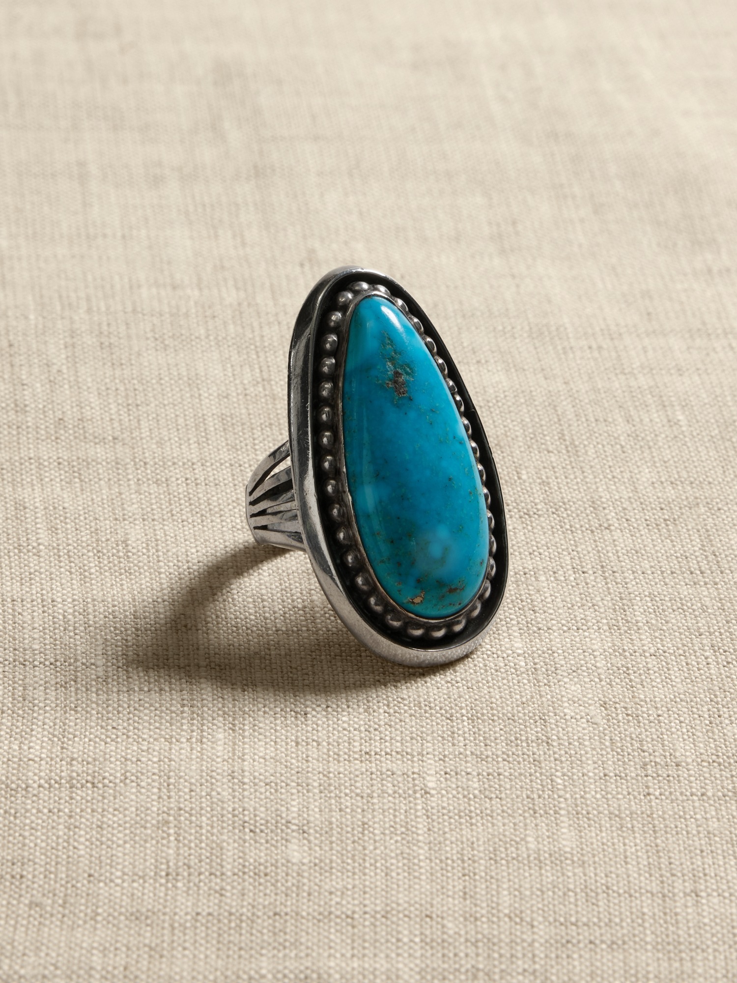 Turquoise Oval Statement Ring | Turquoise Collection | Banana Republic