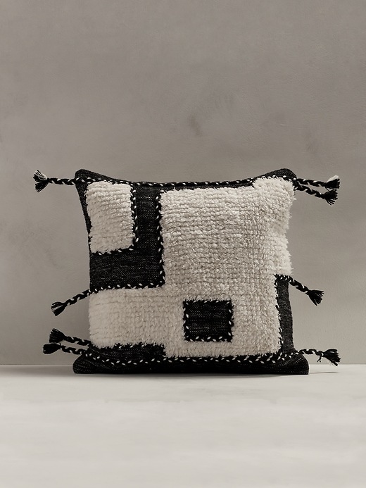 Echo Wool Pillow | Banana Republic