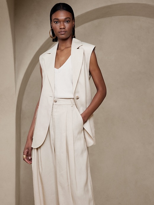 Lena Relaxed Linen-Blend Vest | Banana Republic