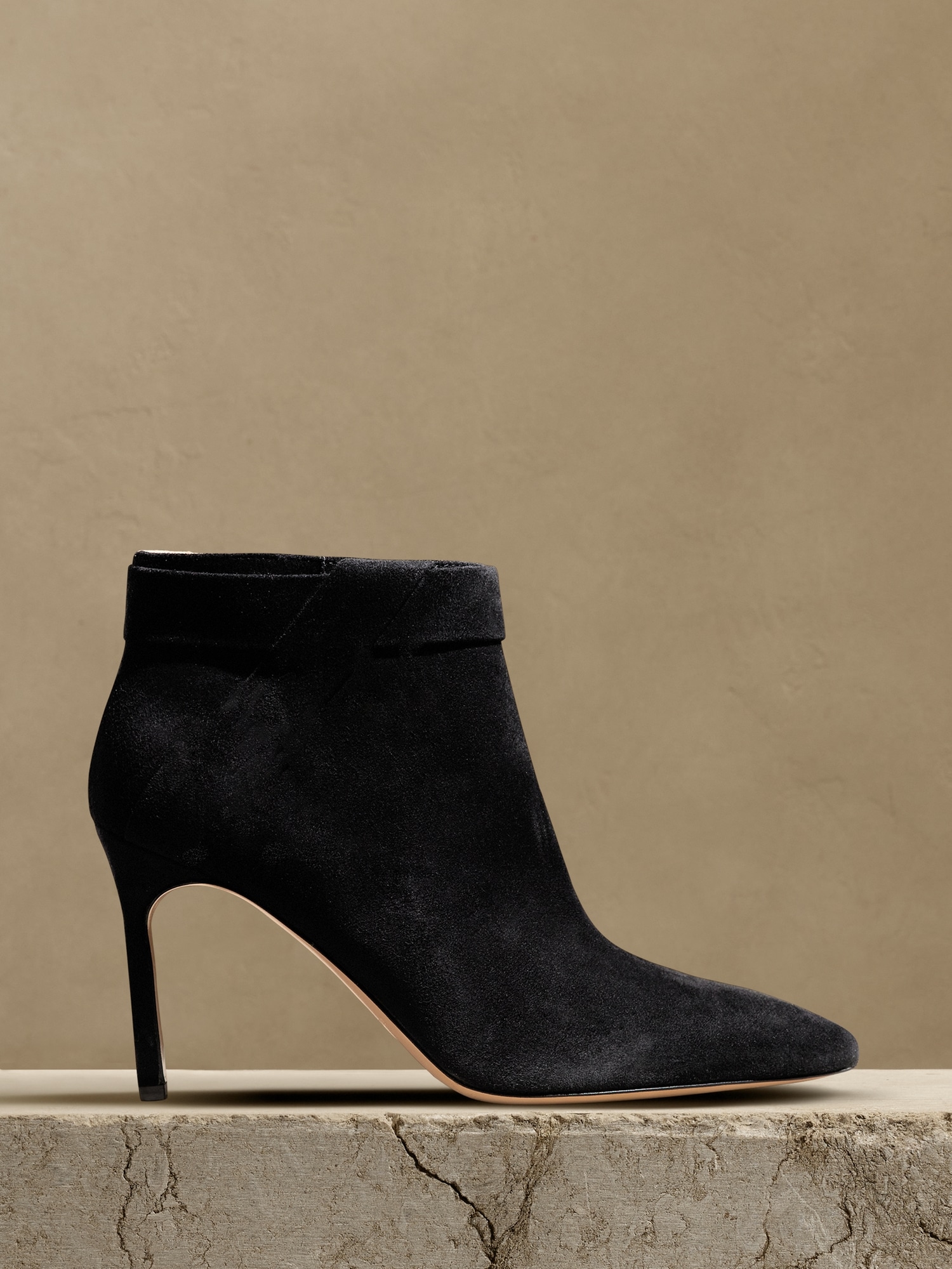 Torri Suede Ankle Boot | Banana Republic
