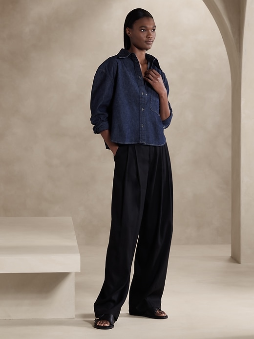 The Boxy Crop Denim Shirt | Banana Republic