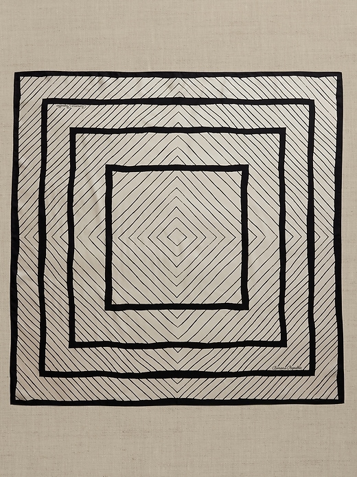 Signature Silk Scarf – Large | Banana Republic