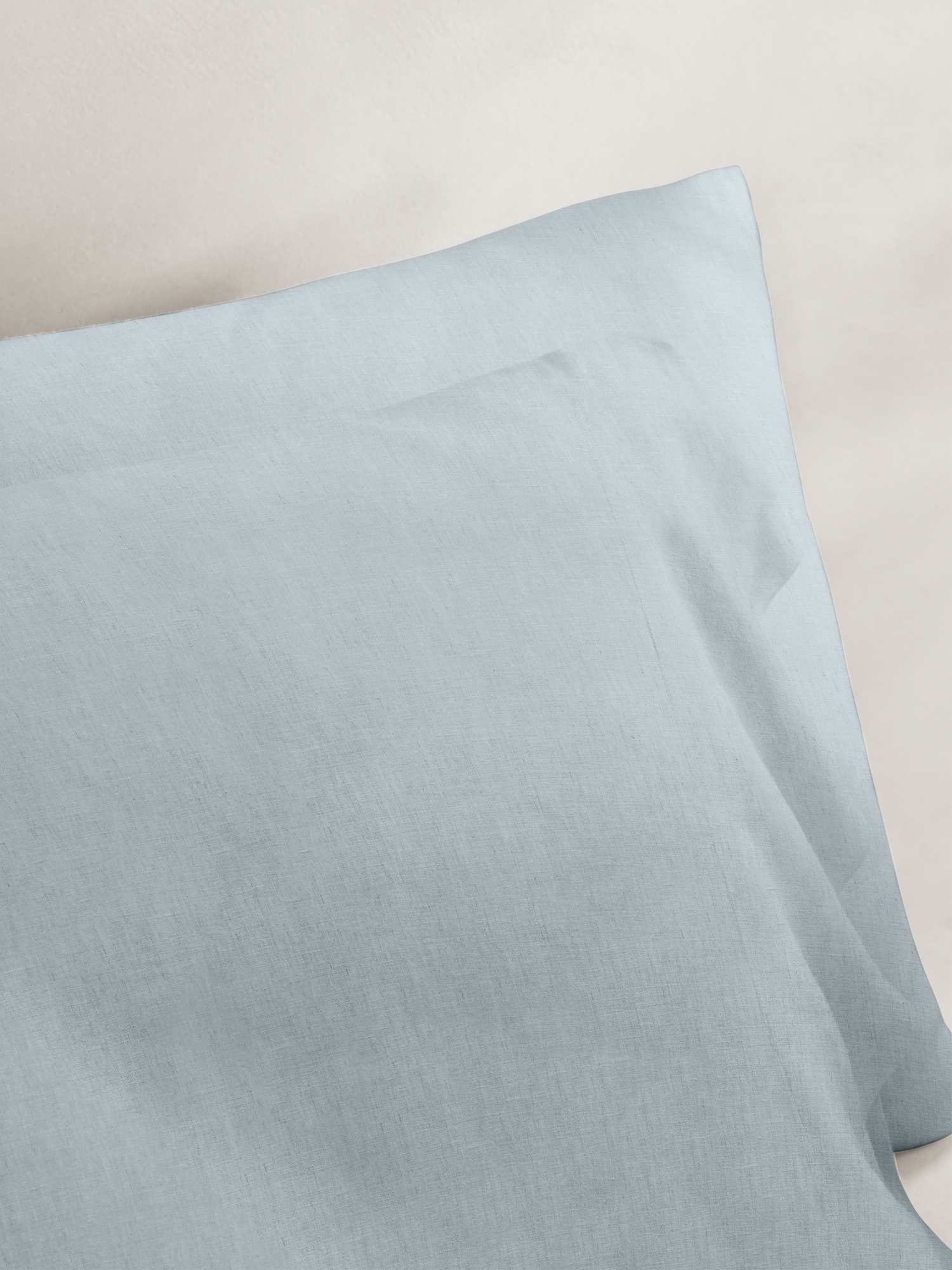 Fine Linen Pillowcases | Banana Republic