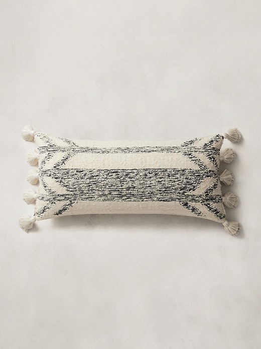 Wayil Algodones Tasseled Wool Pillow Cover | Banana Republic